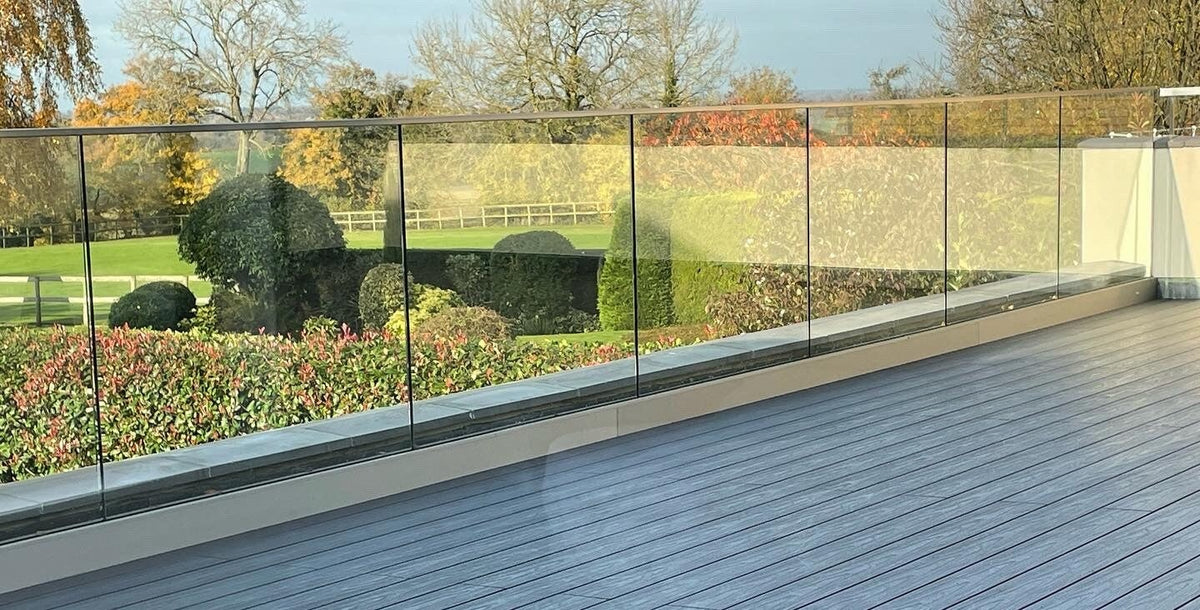 Outdoor Handrail | Safe & Secure | O V Æ D A®