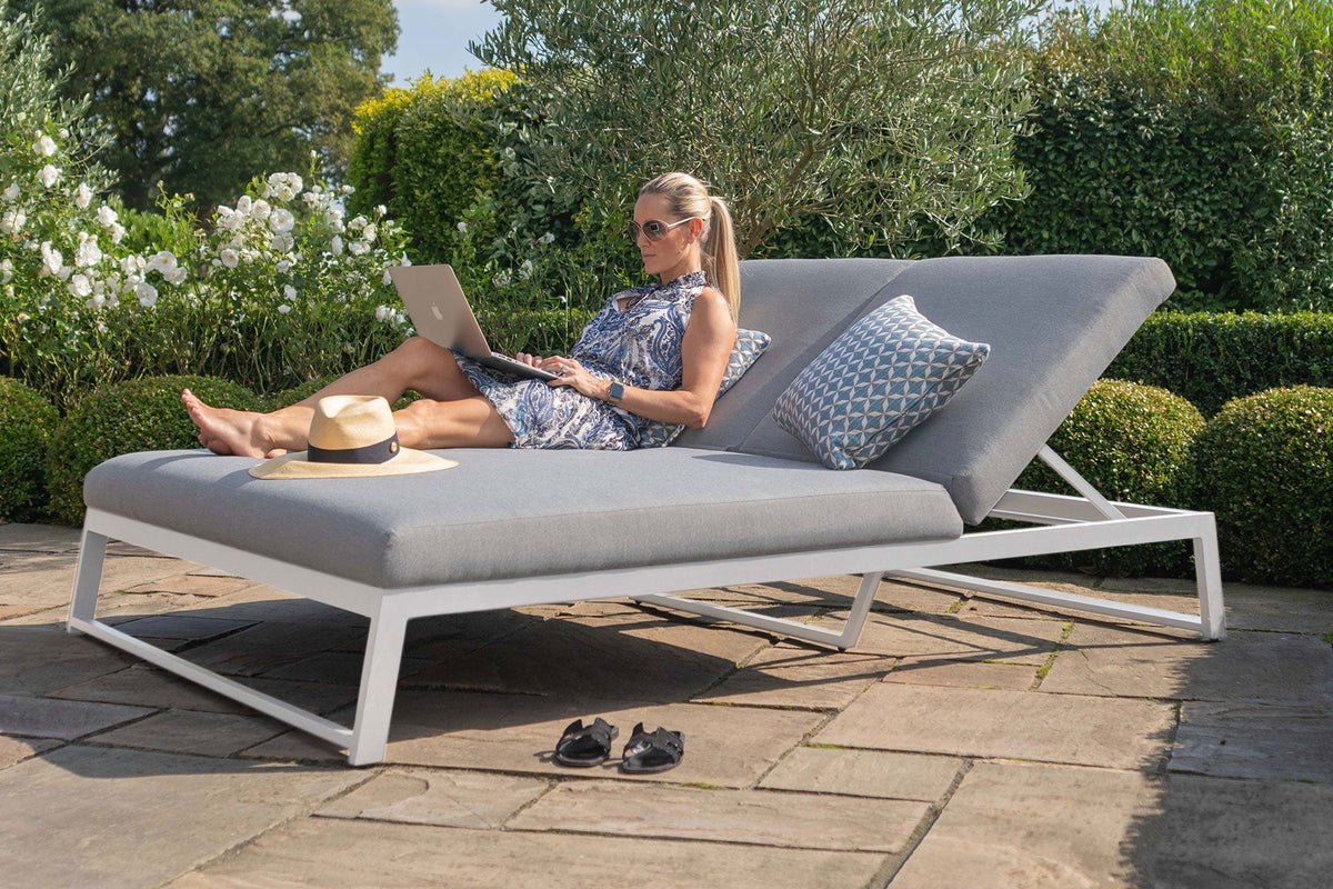 Allure Double Sunlounger | Lead Chine