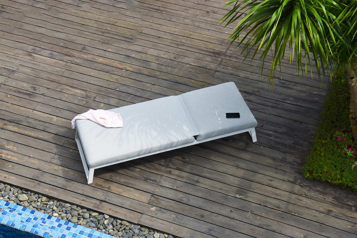Allure Sunlounger | Lead Chine