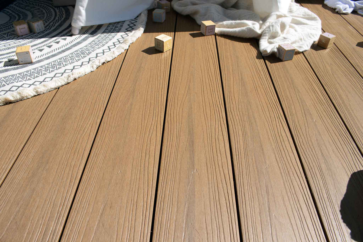 Luxxe™ Woodgrain Composite Decking Board | Light Brown